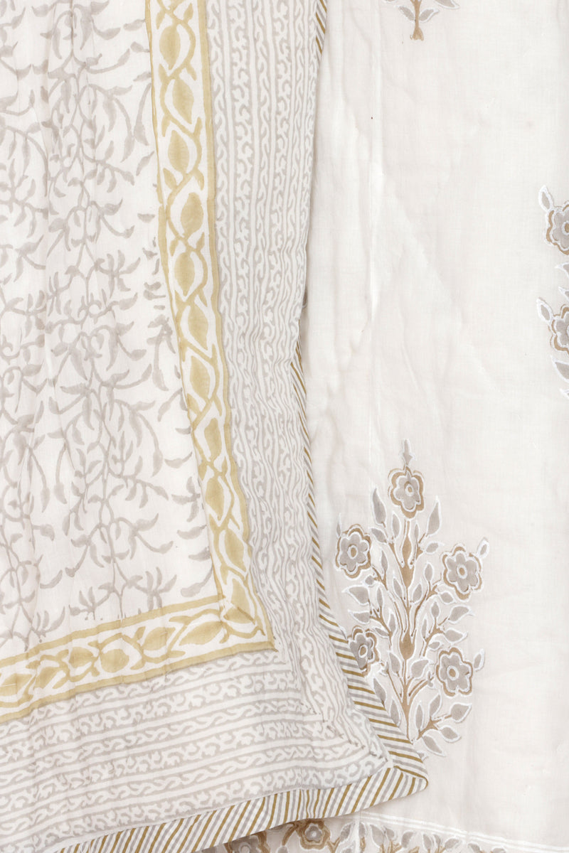 Mulmul Cotton Quilt In Block Print